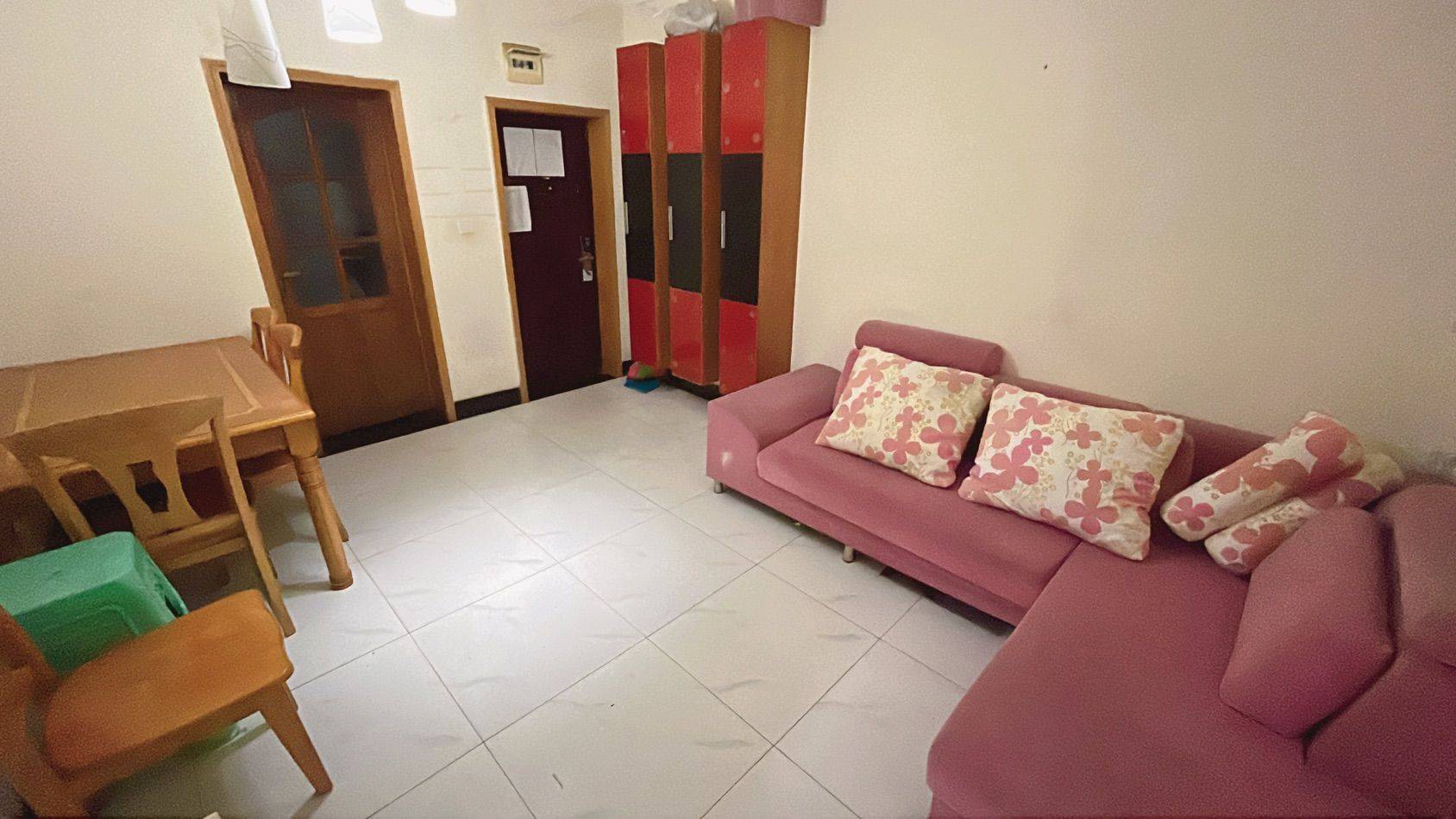 Chongqing-Yubei-Cozy Home-Clean&Comfy-No Gender Limit-Hustle & Bustle-“Friends”-Chilled-LGBTQ ...