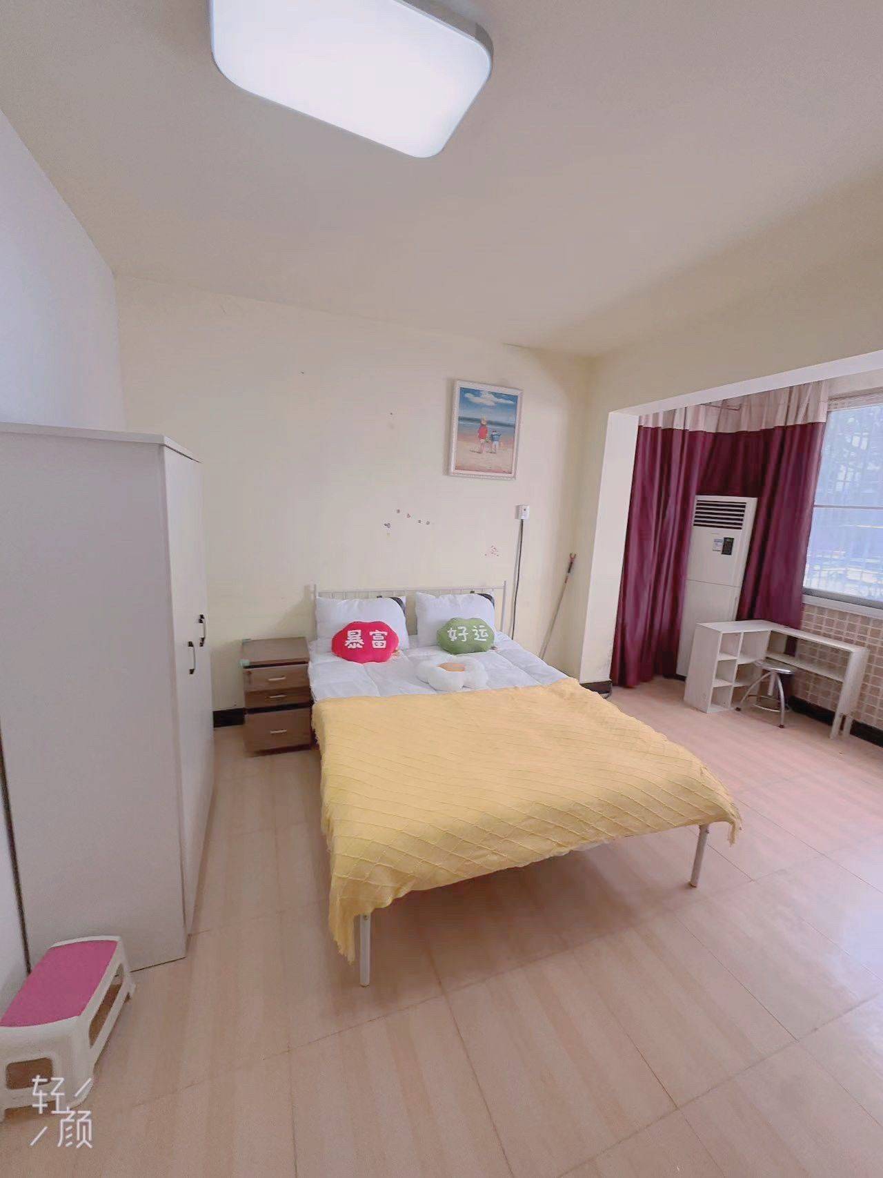 Chongqing-Yubei-Cozy Home-Clean&Comfy-No Gender Limit-Hustle & Bustle