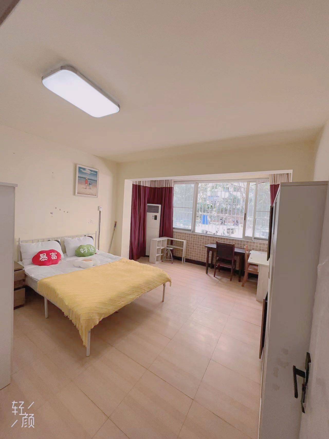 Chongqing-Yubei-Cozy Home-Clean&Comfy-No Gender Limit-Hustle & Bustle