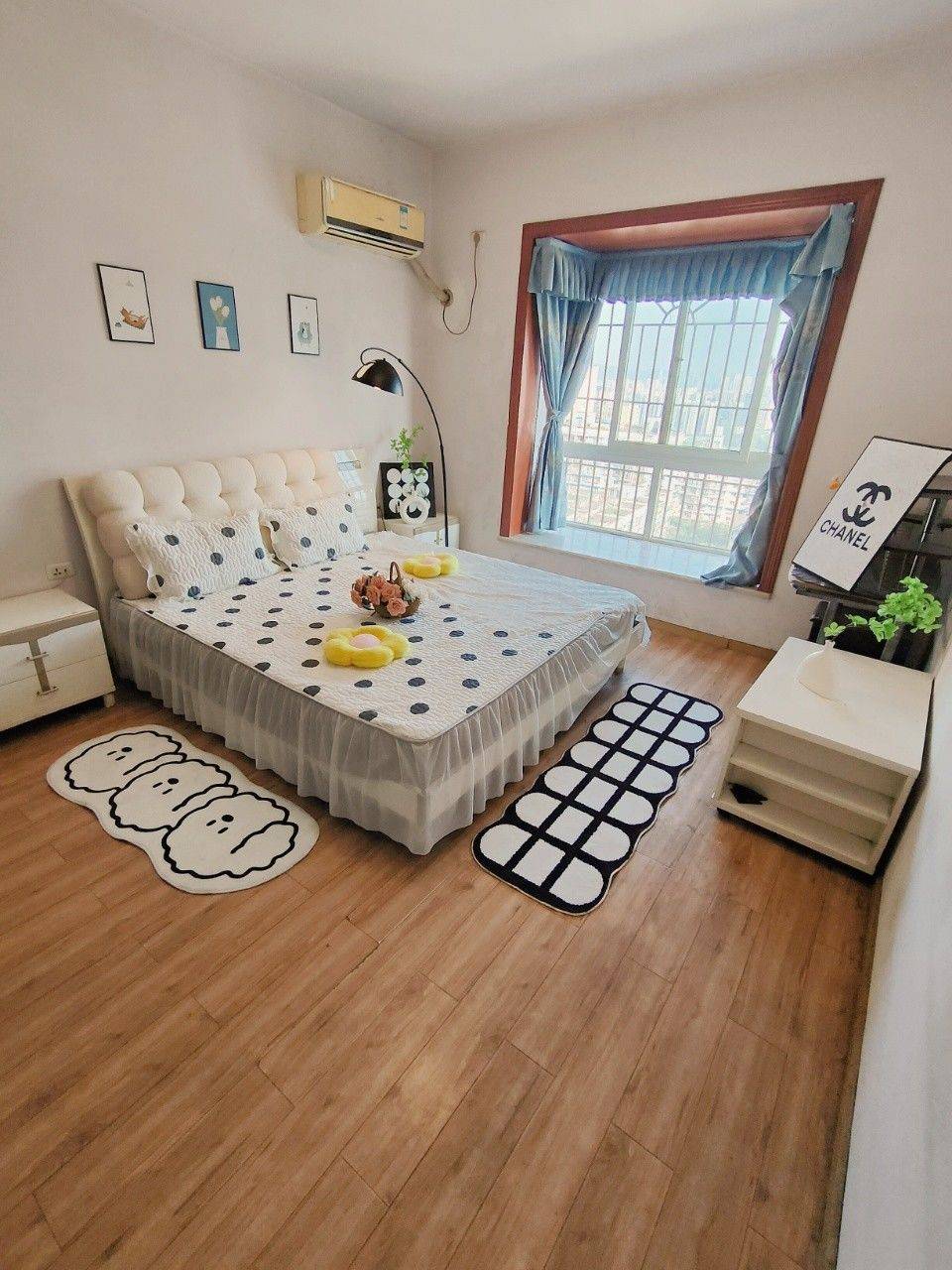 Chongqing-Yubei-Cozy Home-Clean&Comfy-No Gender Limit-Hustle & Bustle-“Friends”-Chilled-LGBTQ ...