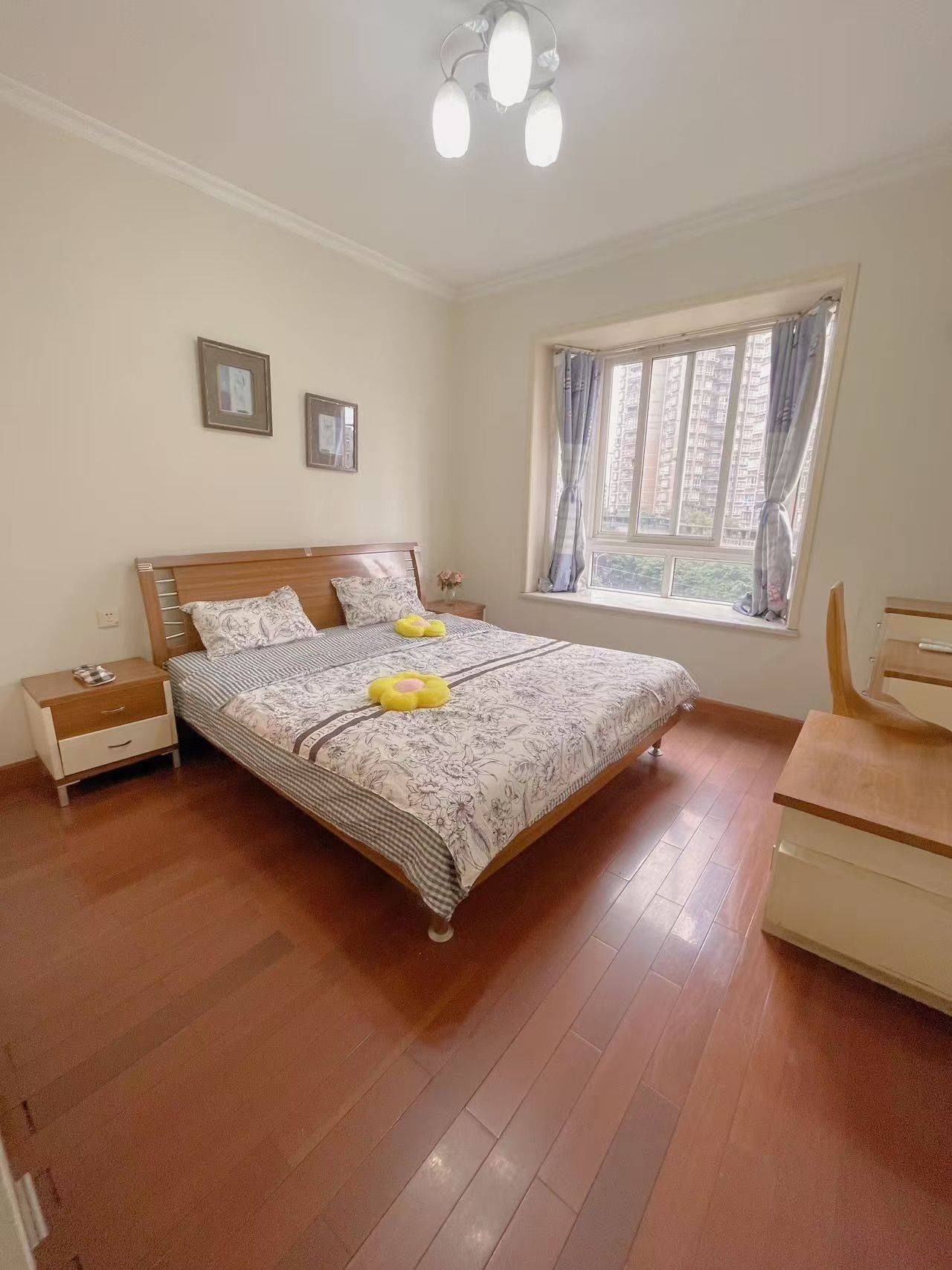 Chongqing-Yubei-Cozy Home-Clean&Comfy-No Gender Limit-Hustle & Bustle-“Friends”-Chilled-LGBTQ ...